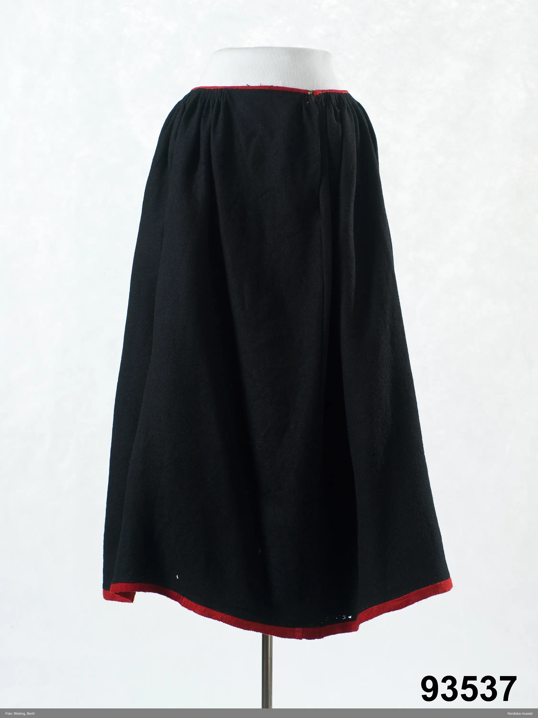 Kjol - Nordiska museet / DigitaltMuseum