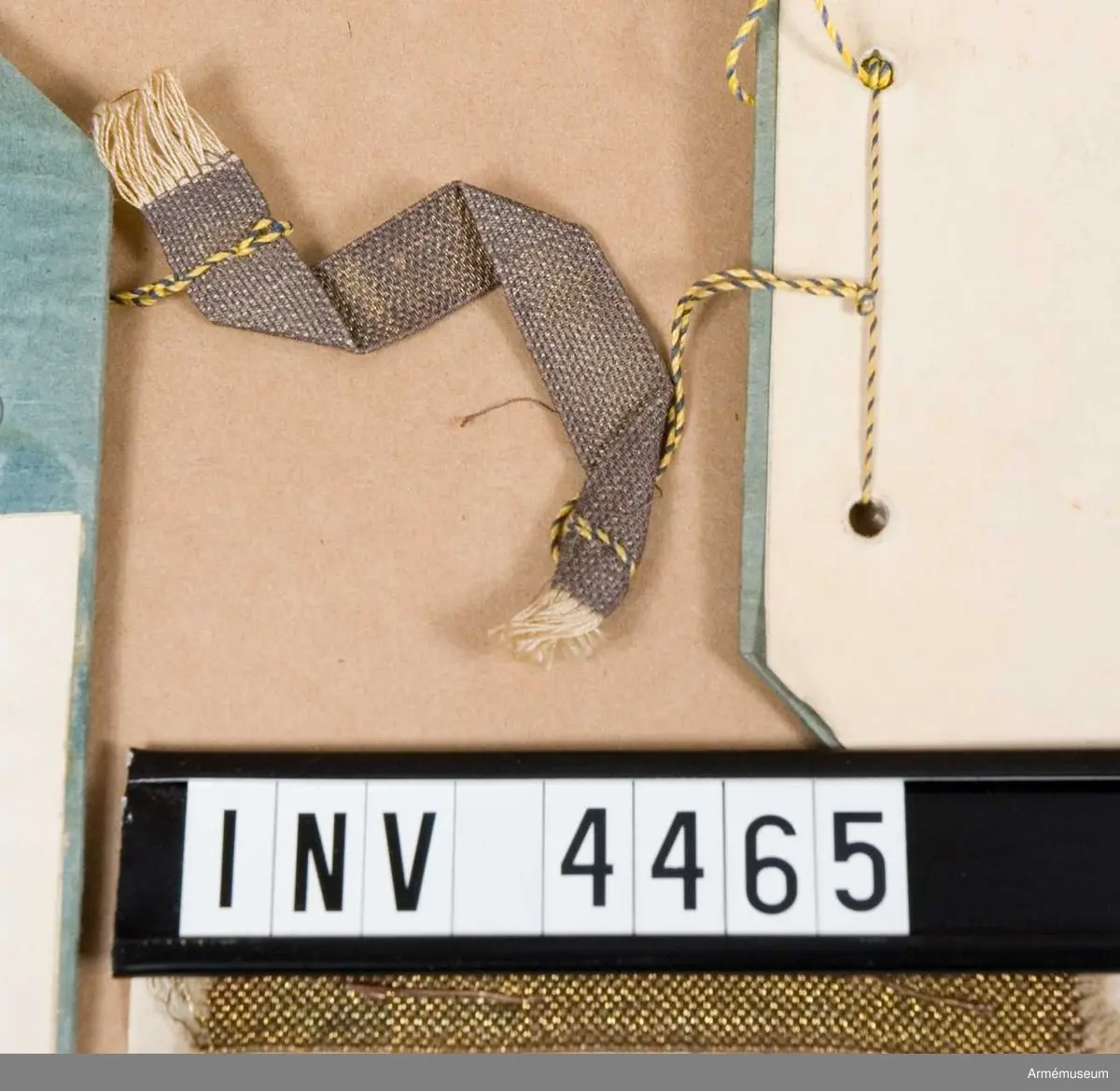 Galon m/1940 - Armémuseum / DigitaltMuseum