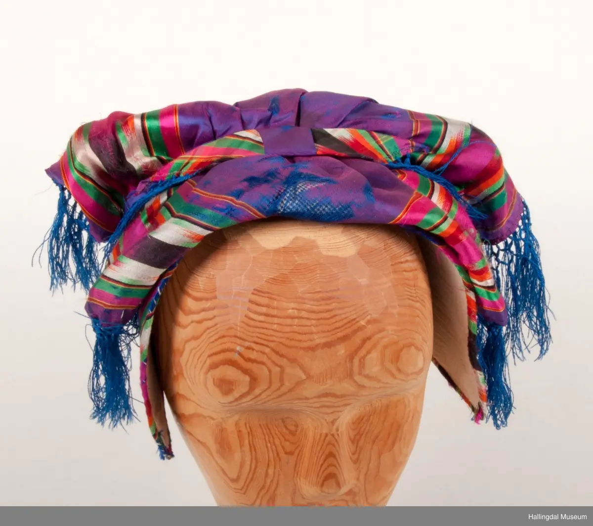 Hette - Hallingdal Museum / DigitaltMuseum