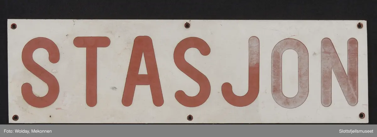 Skilt - Slottsfjellsmuseet / DigitaltMuseum