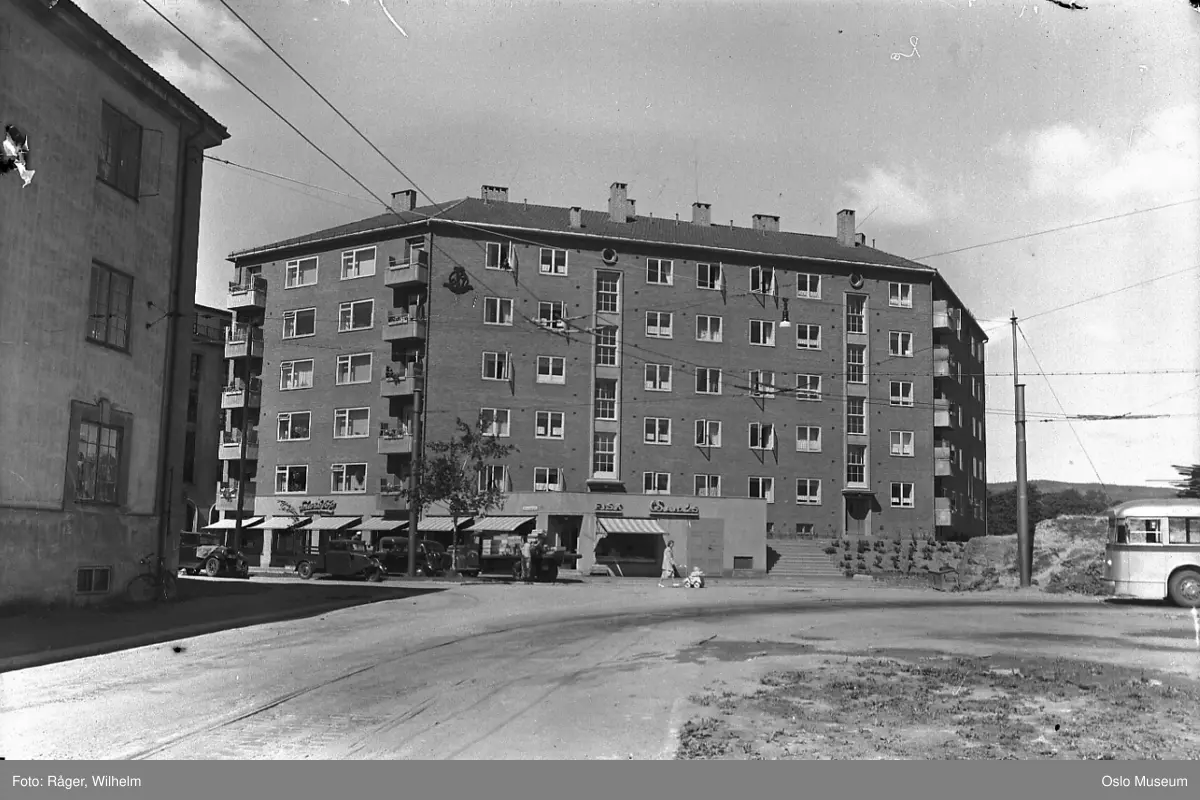 Lisa Kristoffersens plass med Stavangergata 44. - Oslo Museum ...