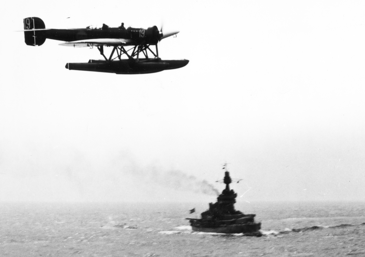 En Heinkel HE 5 i luften. - Marinmuseum / DigitaltMuseum