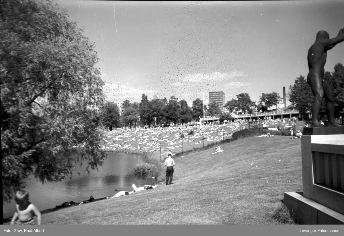 Park, badeanlegg. - Levanger Fotomuseum / DigitaltMuseum