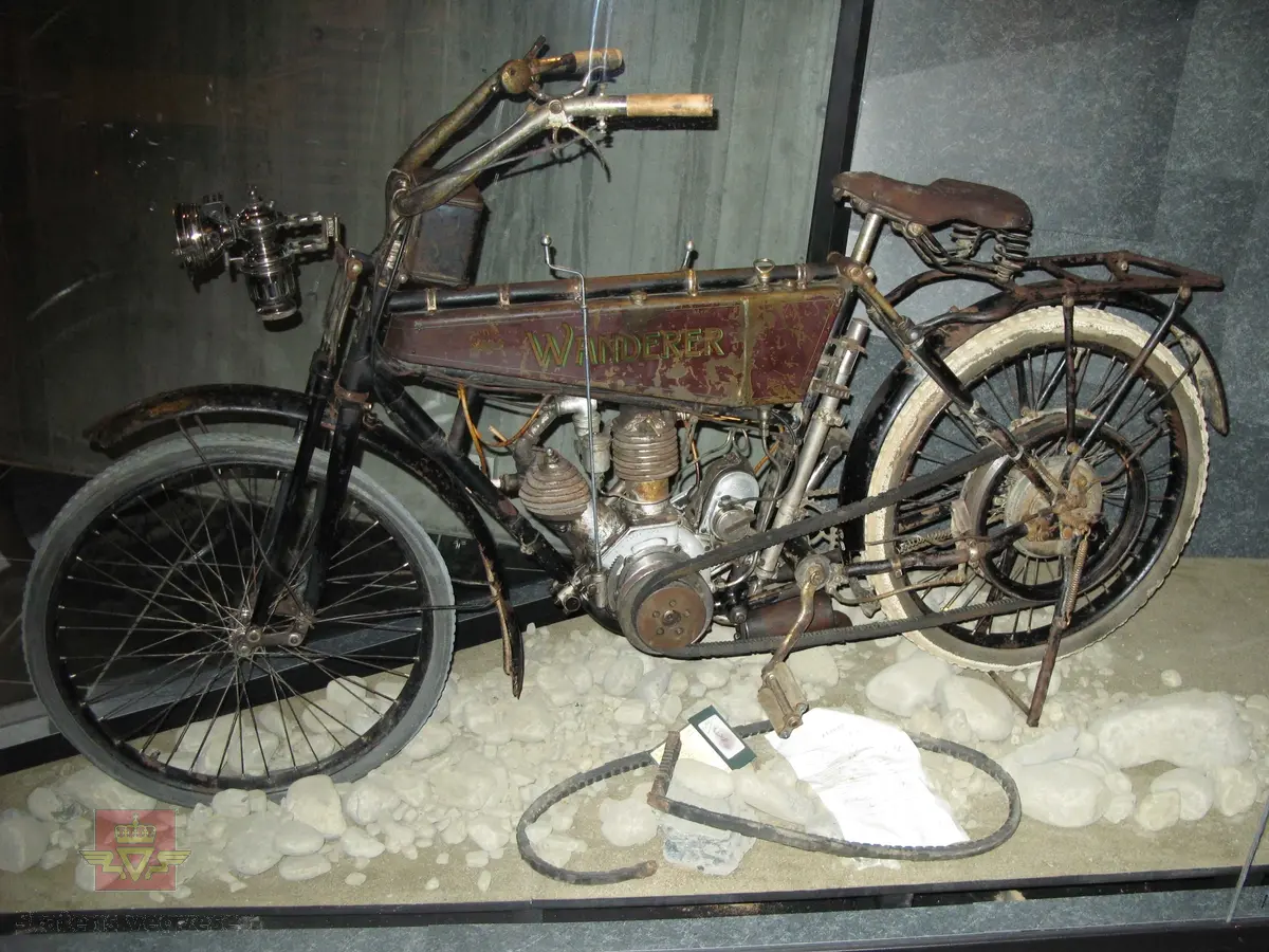 Motorsykkel - Norsk vegmuseum / DigitaltMuseum