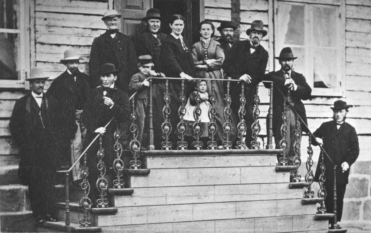 Fra Jon Bertelsen sin farmor Aagot Bertelsen (f. Esbensen) sin notat ...