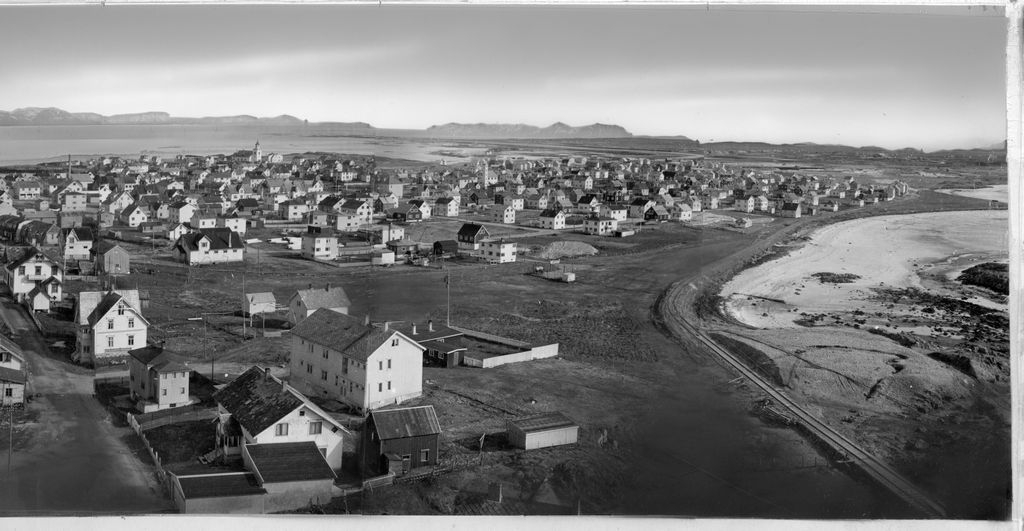 Andenes, panorama i juli 1957, del 2. - Museum Nord / DigitaltMuseum