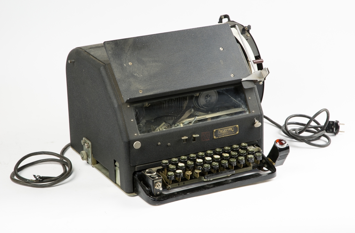 Teleprinter - Flygvapenmuseum / DigitaltMuseum
