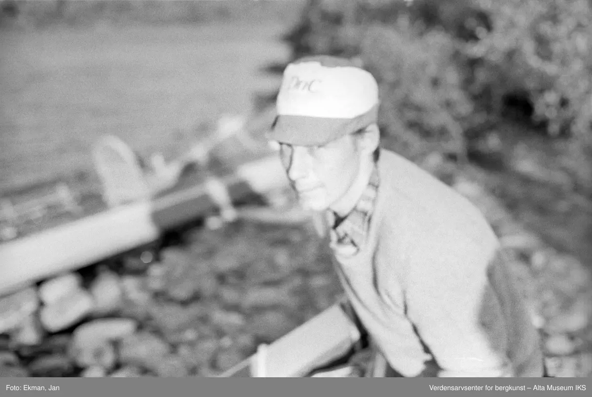 Landskap med person(er). - Verdensarvsenter for bergkunst – Alta Museum ...