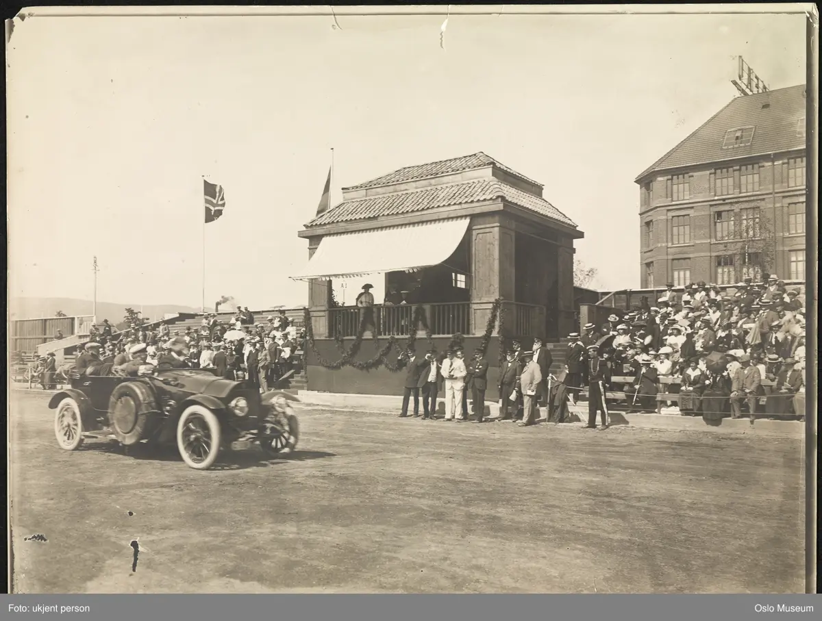Billøp på Frogner stadion under Jubilumsutstillingen 1914. - Oslo ...