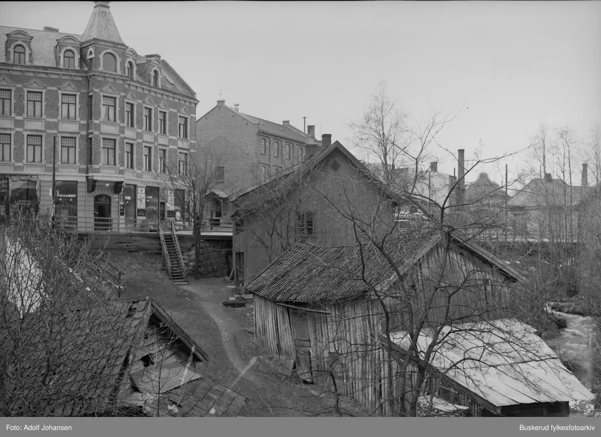 Gammel bebyggelse ved Hønefossen Hønefoss bru Fossveien1 - Buskerud ...
