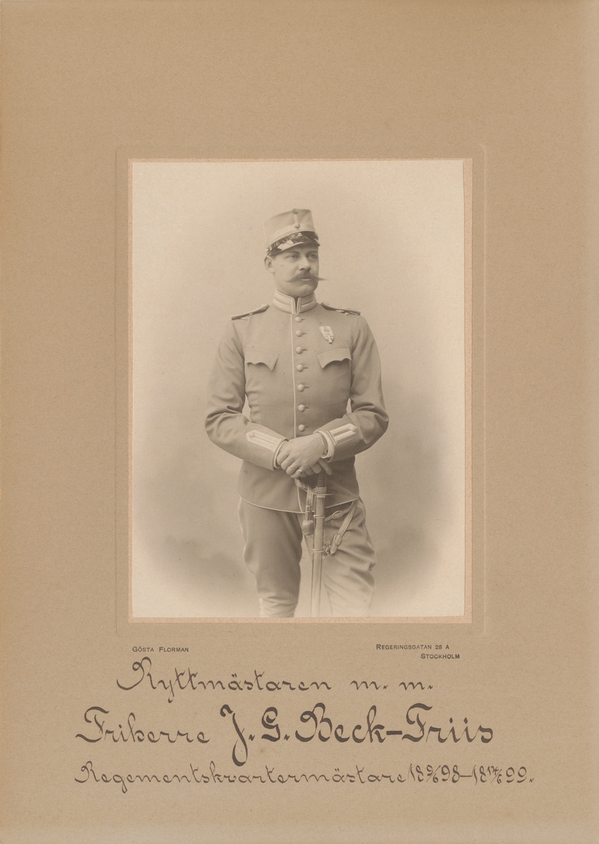 Porträtt av Johan Gabriel Beck-Friis, ryttmästare vid Livgardet till ...