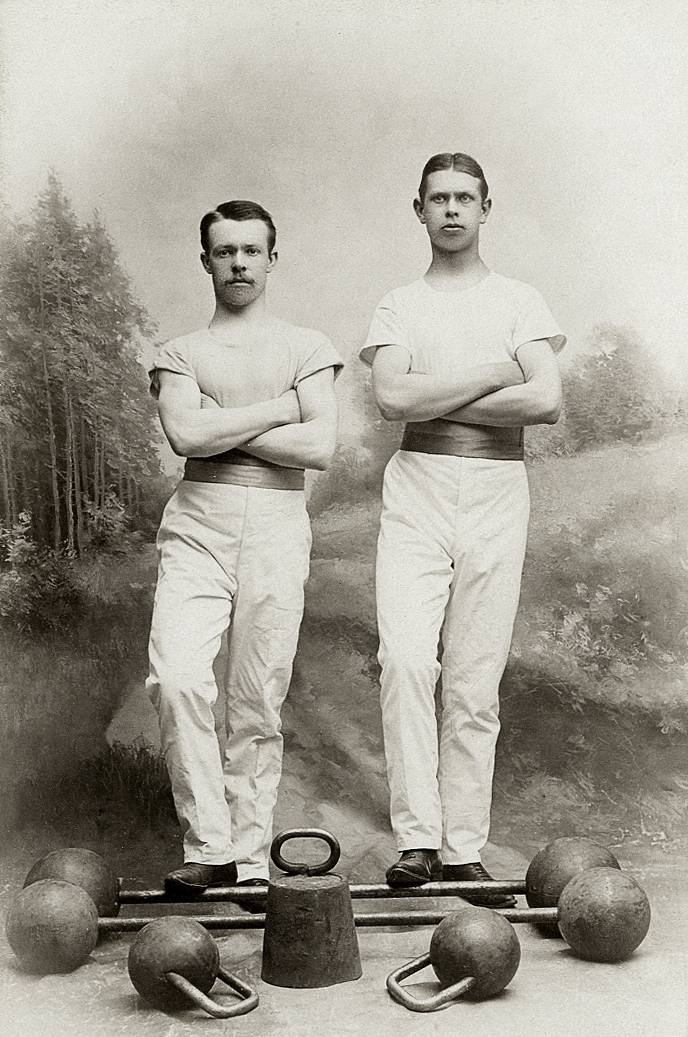 Två män, Axel Lindgren och Axel Svensson, ur Växjö atletklubb, Växjö ca ...