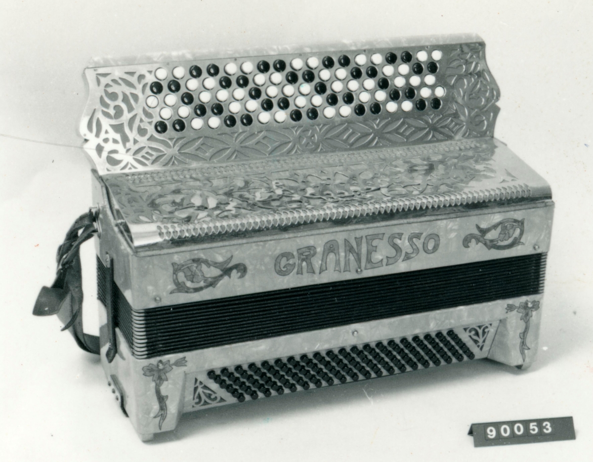 Dragspel - Västergötlands museum / DigitaltMuseum