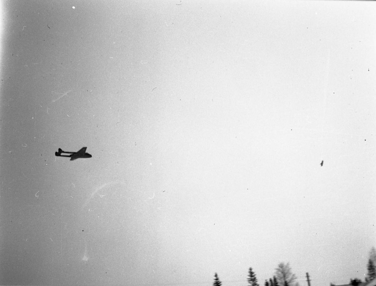 bilde av et fly - Museene i Akershus / DigitaltMuseum