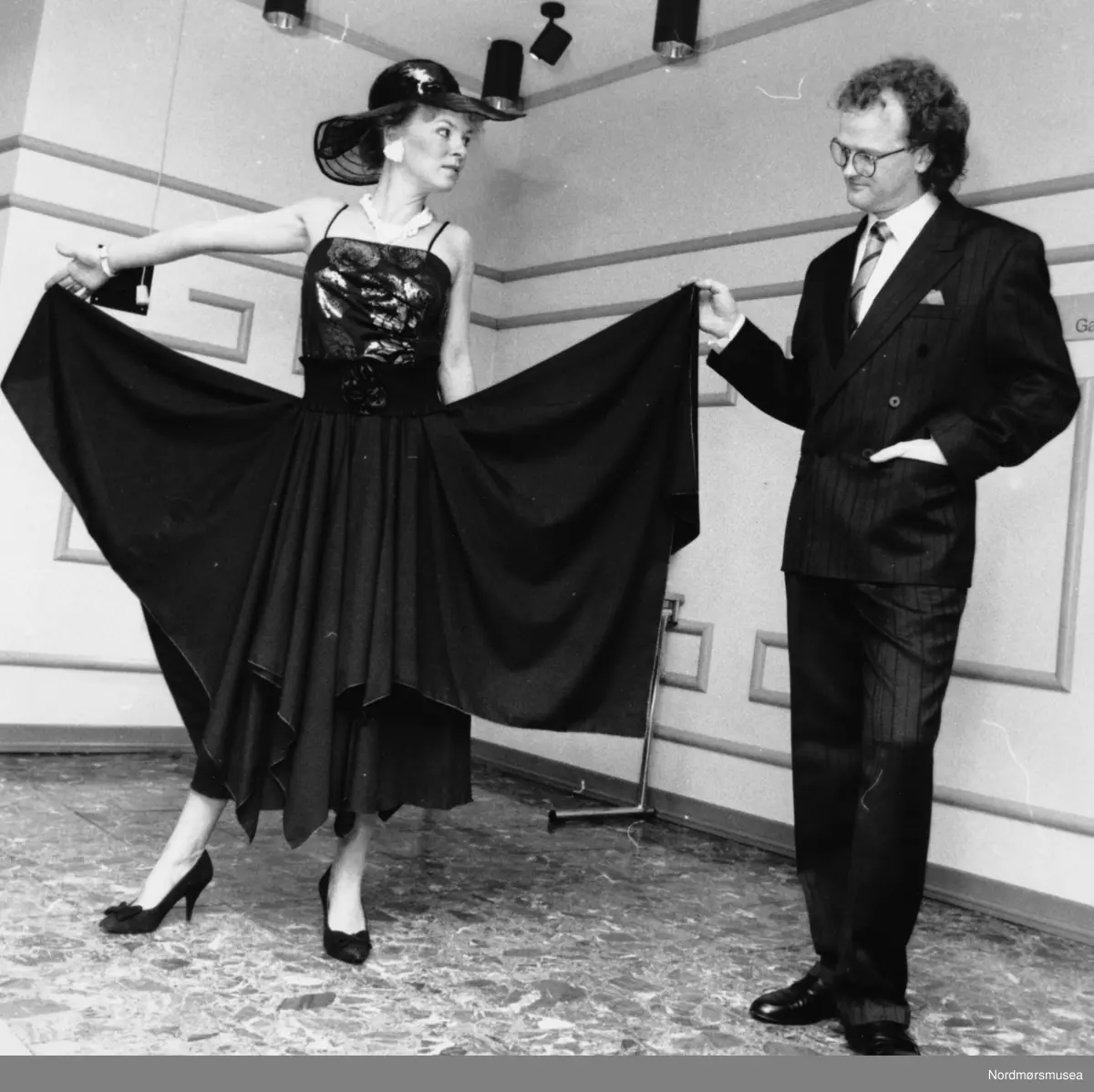 Haldis Gundersen og Øyvind Gaarde. Paraplyrevyen. 1980 tallet. Bildet ...