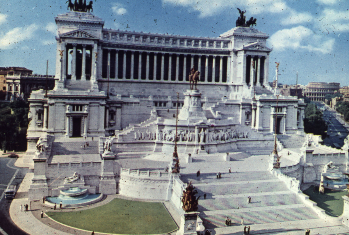 Altare della Patria Bygning i marmor (suvenirbilde) - Museene i ...