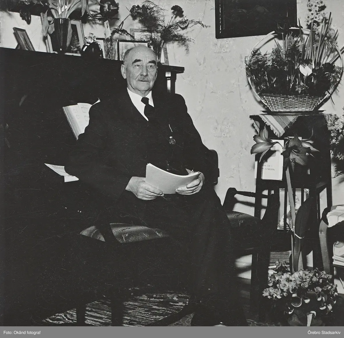 Uppvaktning på 70-årsdagen, 1947 - Örebro Stadsarkiv / DigitaltMuseum