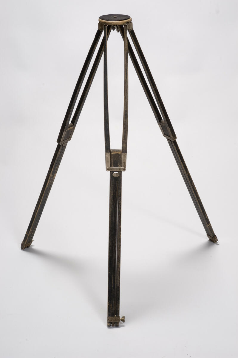 Stativ - Västernorrlands museum / DigitaltMuseum