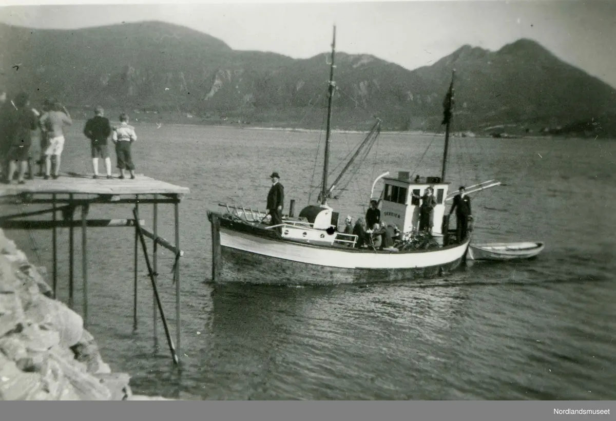 Fiskeskøyta SKREIEN eid av Odd Dypvik fra Dypvik i Steigen. Båten ble ...