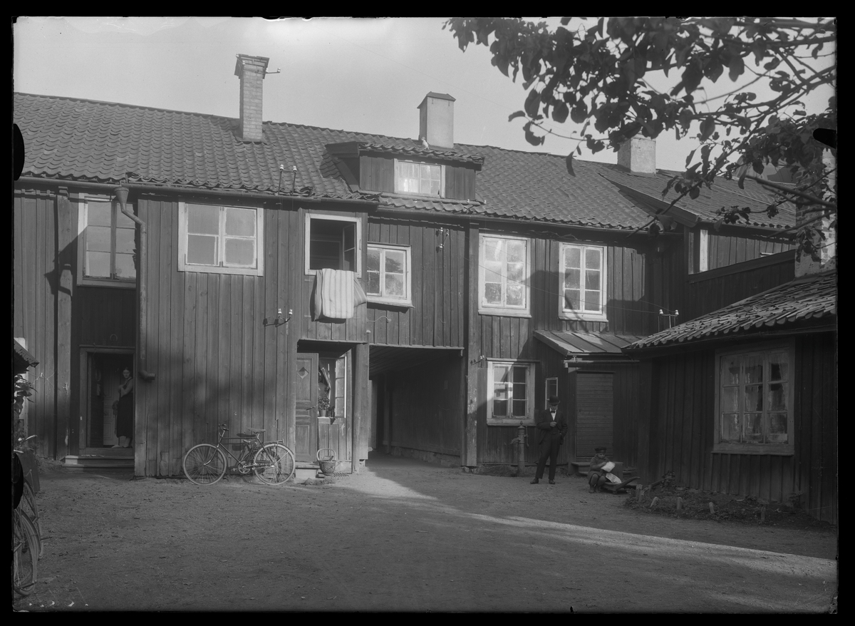 Stora gatan nr 7, Västerås, gårdsinteriör. - Västmanlands läns museum ...