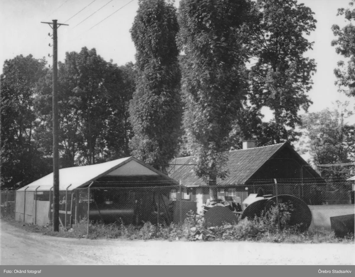Smedja och verkstad i Gamla Hjärsta, 1950 - Örebro Stadsarkiv ...