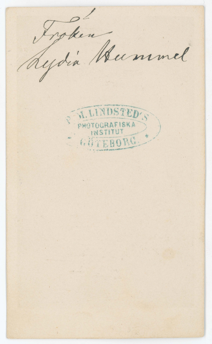 Porträtt på Fröken Lydia Hummel. - Jönköpings läns museum / DigitaltMuseum