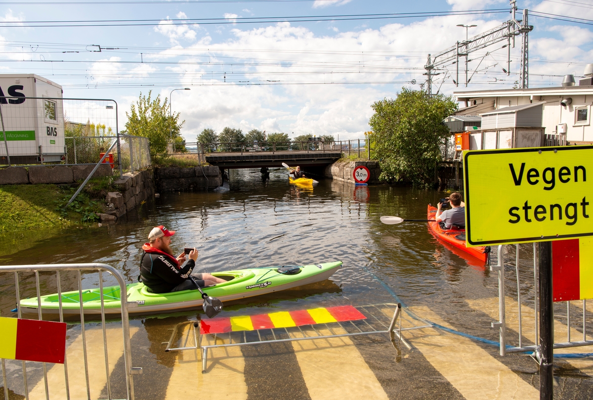 Flom i Mjøsa sommeren 2023. Mjøsflom. Flom 2023. Hamar sentrum ...