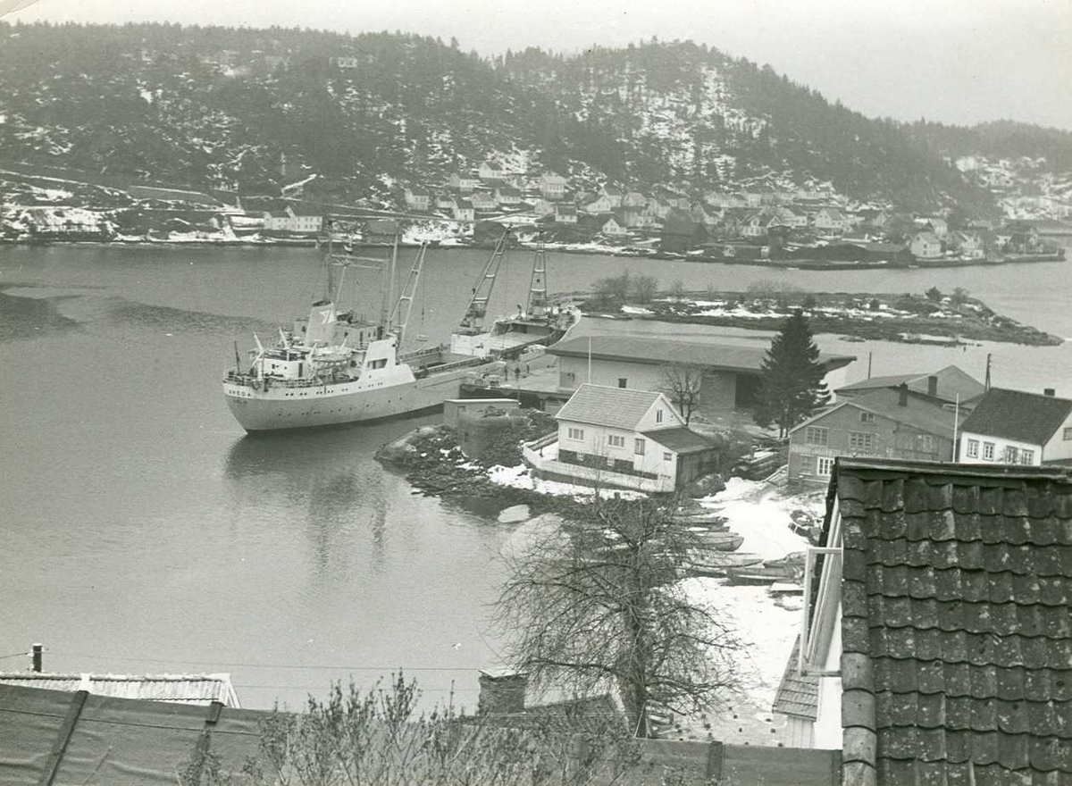 Fartøybilder fra Agder Navn: Breda Kjennetegn: JWPC Type: M/S Bygget ...