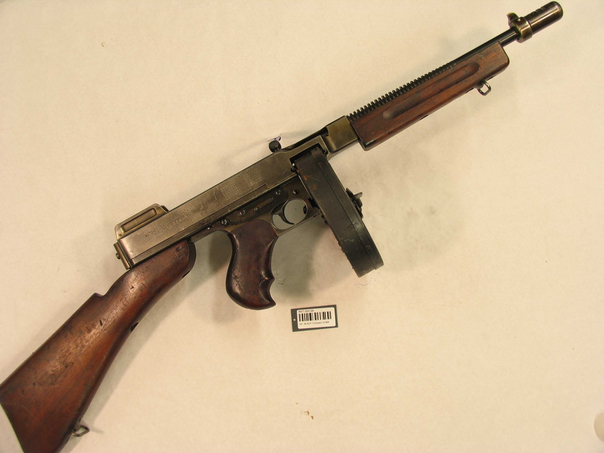 MP .45 ACP Thompson M1928 - Forsvarets museer / DigitaltMuseum