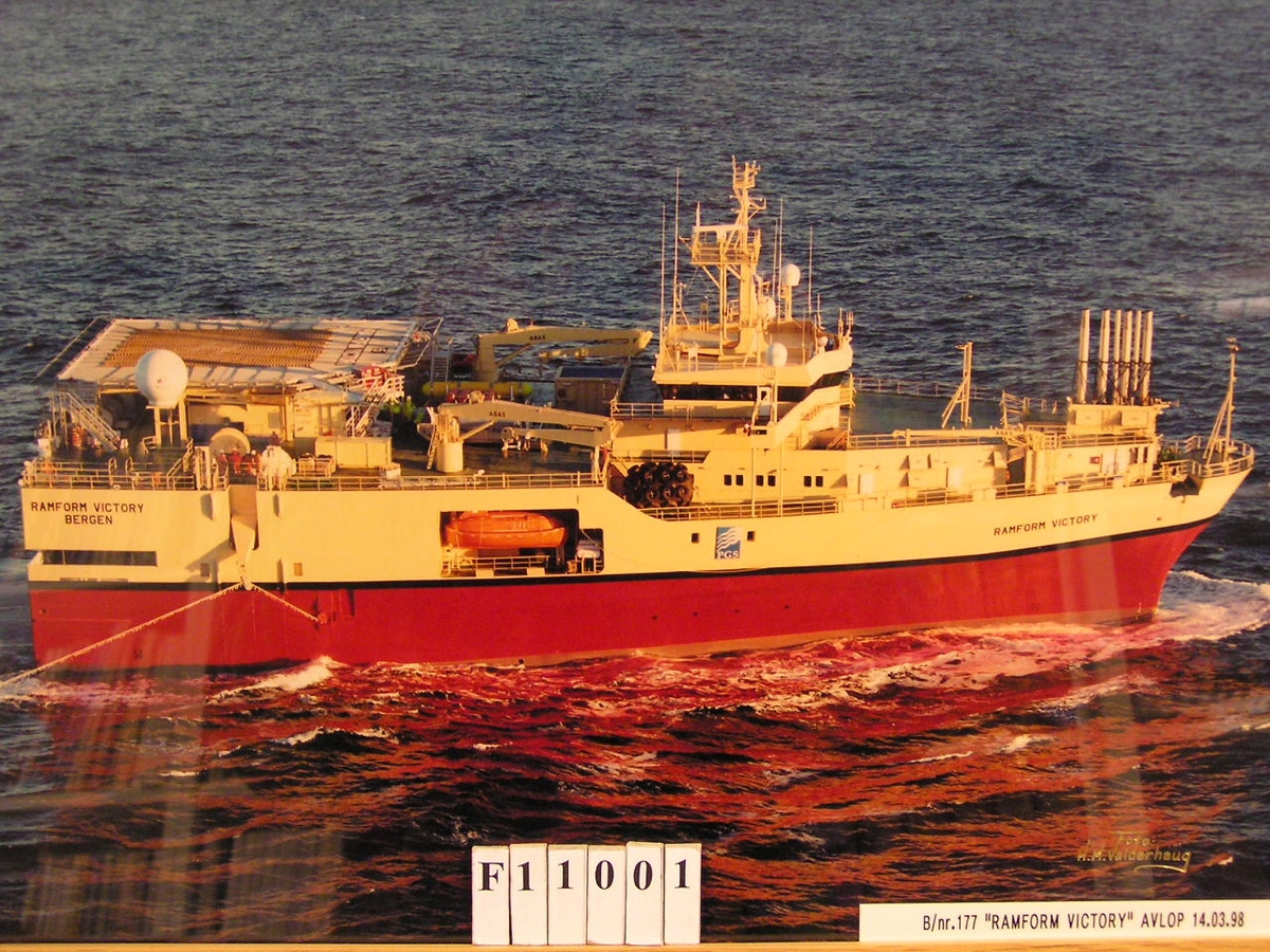 Seismikk-skip "Ramform Victory", B/N 177, TV bygg 119 - Telemark museum ...