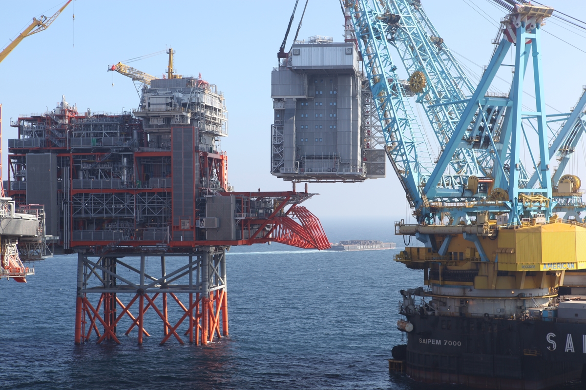 Valhall VRD, PH installation, heavy lift - Norsk Oljemuseum ...