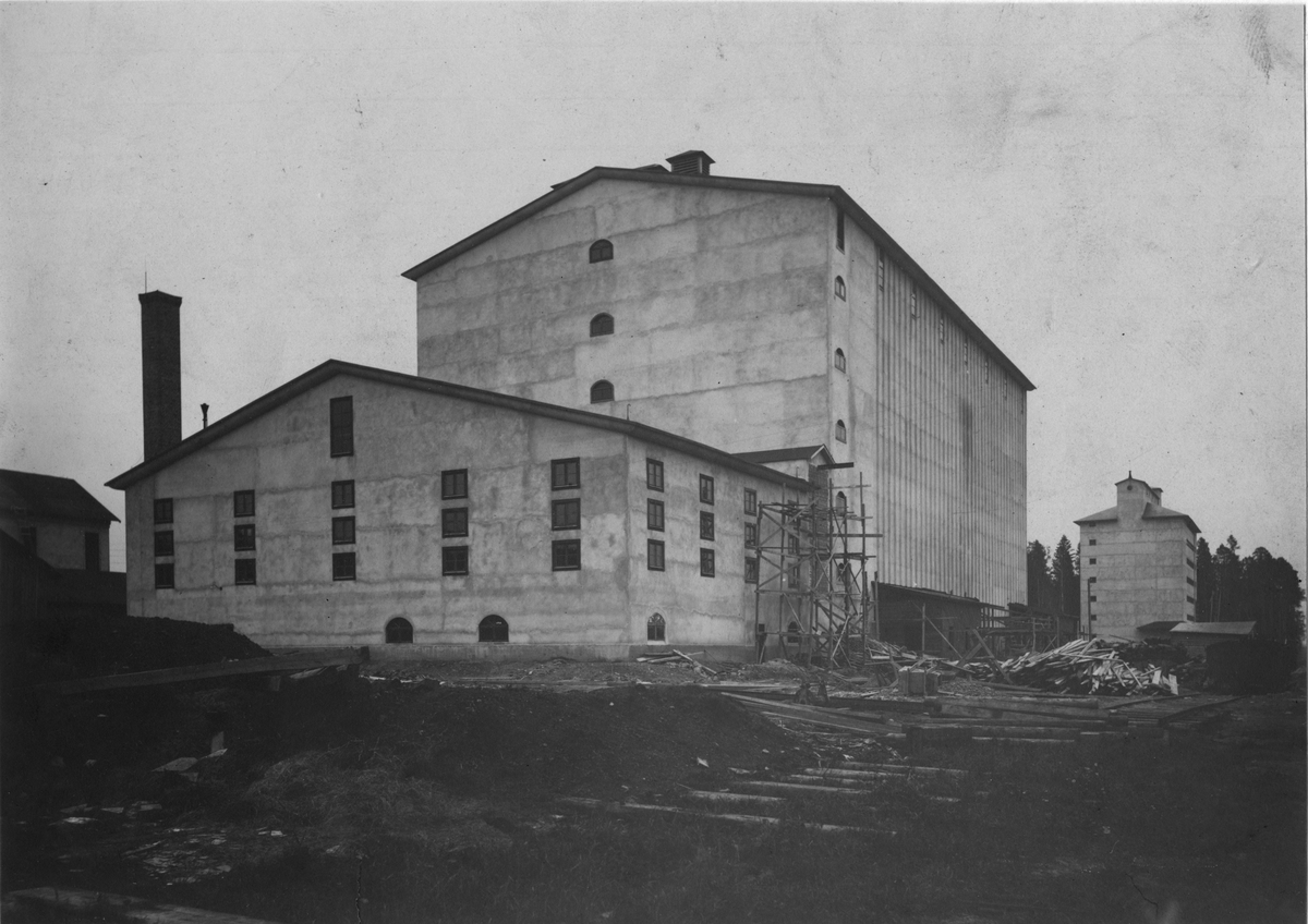 Hallsbergs Fryshus. Exteriör av maskin-och fryshus. - Tekniska museet ...