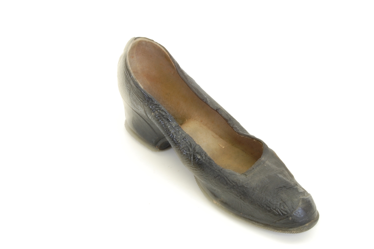 kalosjer for damesko - Museene i Akershus / DigitaltMuseum