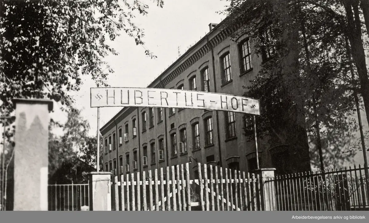 Ole M. Engelsens fotografier fra okkupasjonsårene i Oslo..Sagene skole ...