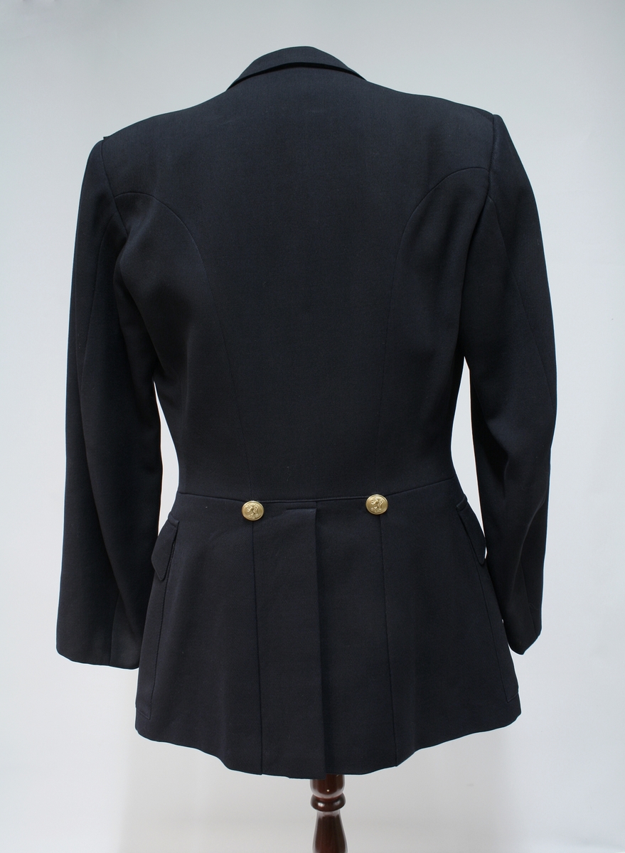 Politiuniform M/1963 - Justismuseet / DigitaltMuseum