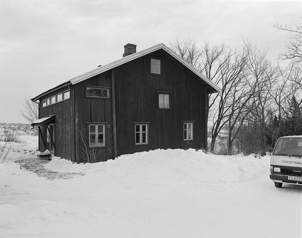 Disen gård, Hamar. Disentunet. Eksteriør. huset restaurert av Per ...