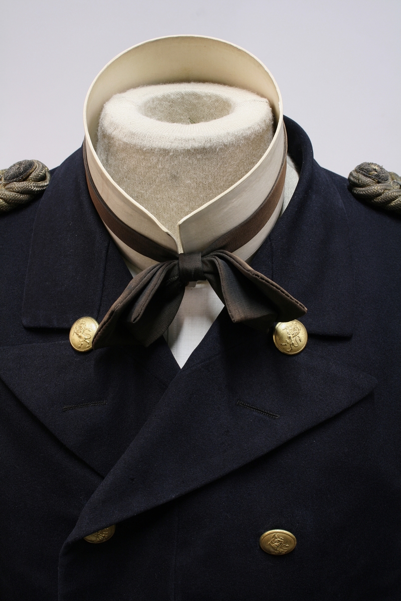 Politiuniform M/1877 - Justismuseet / DigitaltMuseum