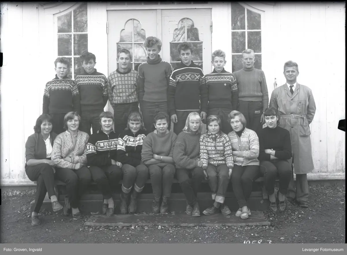 Skolebilde fra folkeskole, Nesheim skole. - Levanger Fotomuseum ...
