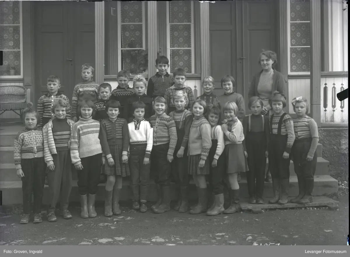 Skolebilde Fra Folkeskole Finne Skole Levanger Fotomuseum