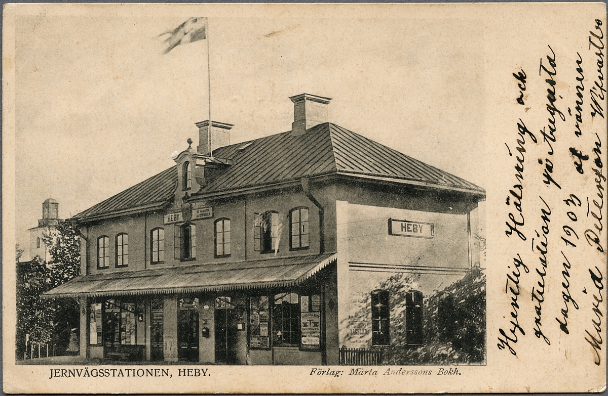 Järnvägsstationen i Heby. - Järnvägsmuseet / DigitaltMuseum