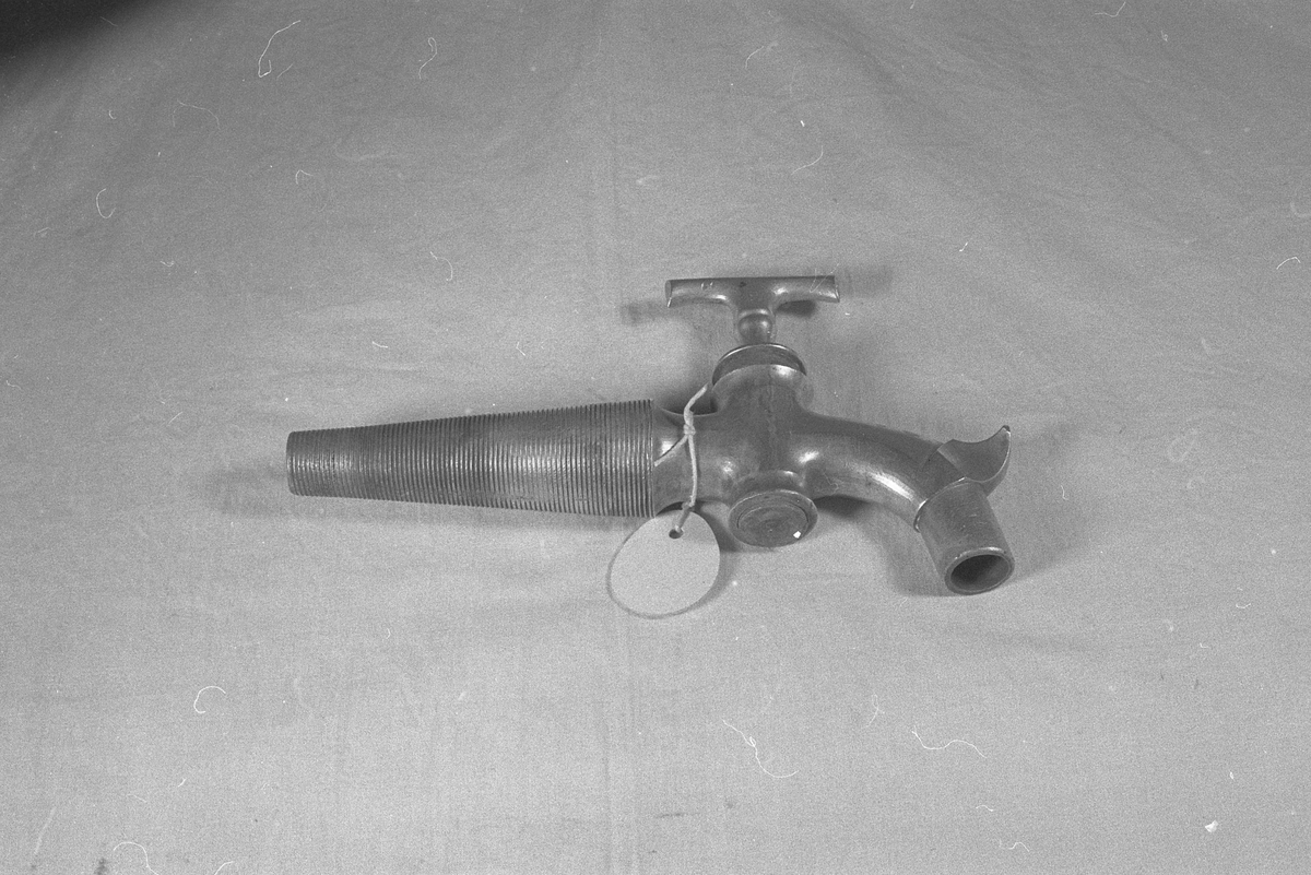 Bierhane - Anno Glomdalsmuseet / DigitaltMuseum