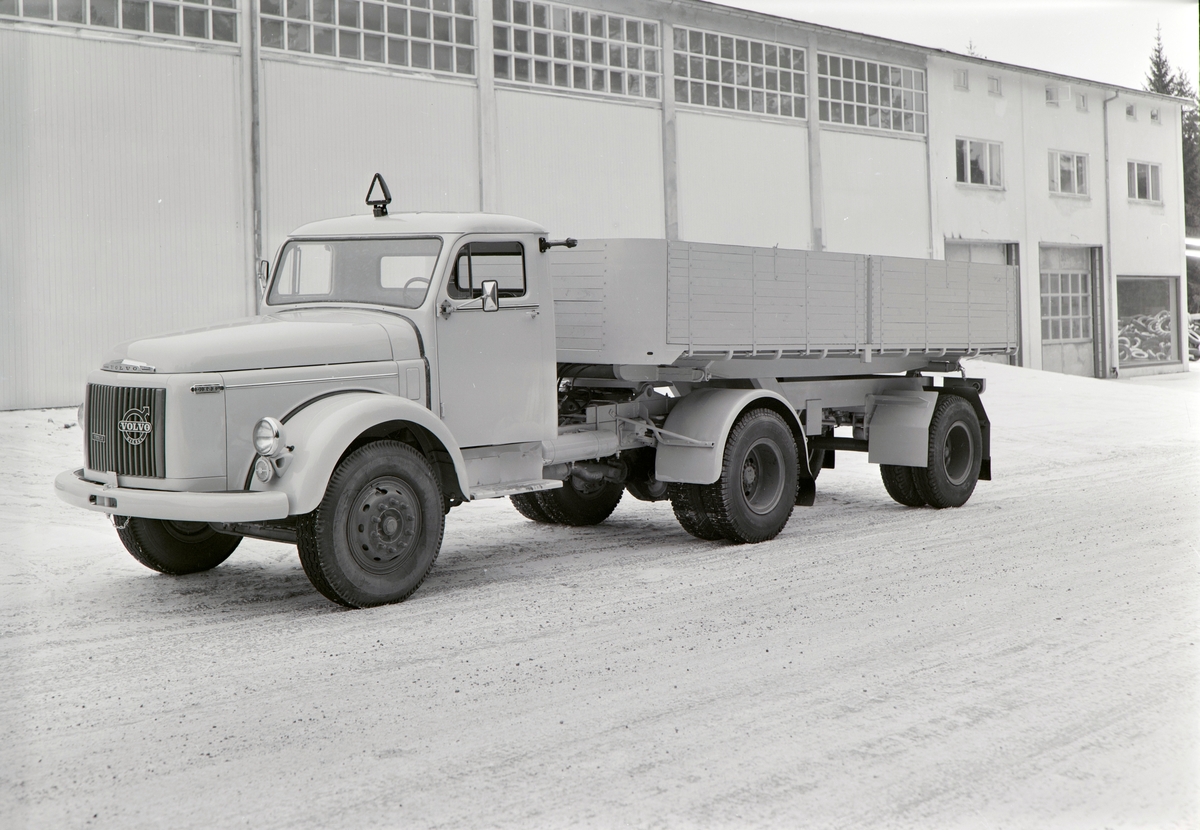 Foto for Olrich Gummiservice, lastebil, Volvo Titan. Lastebil med tipp ...