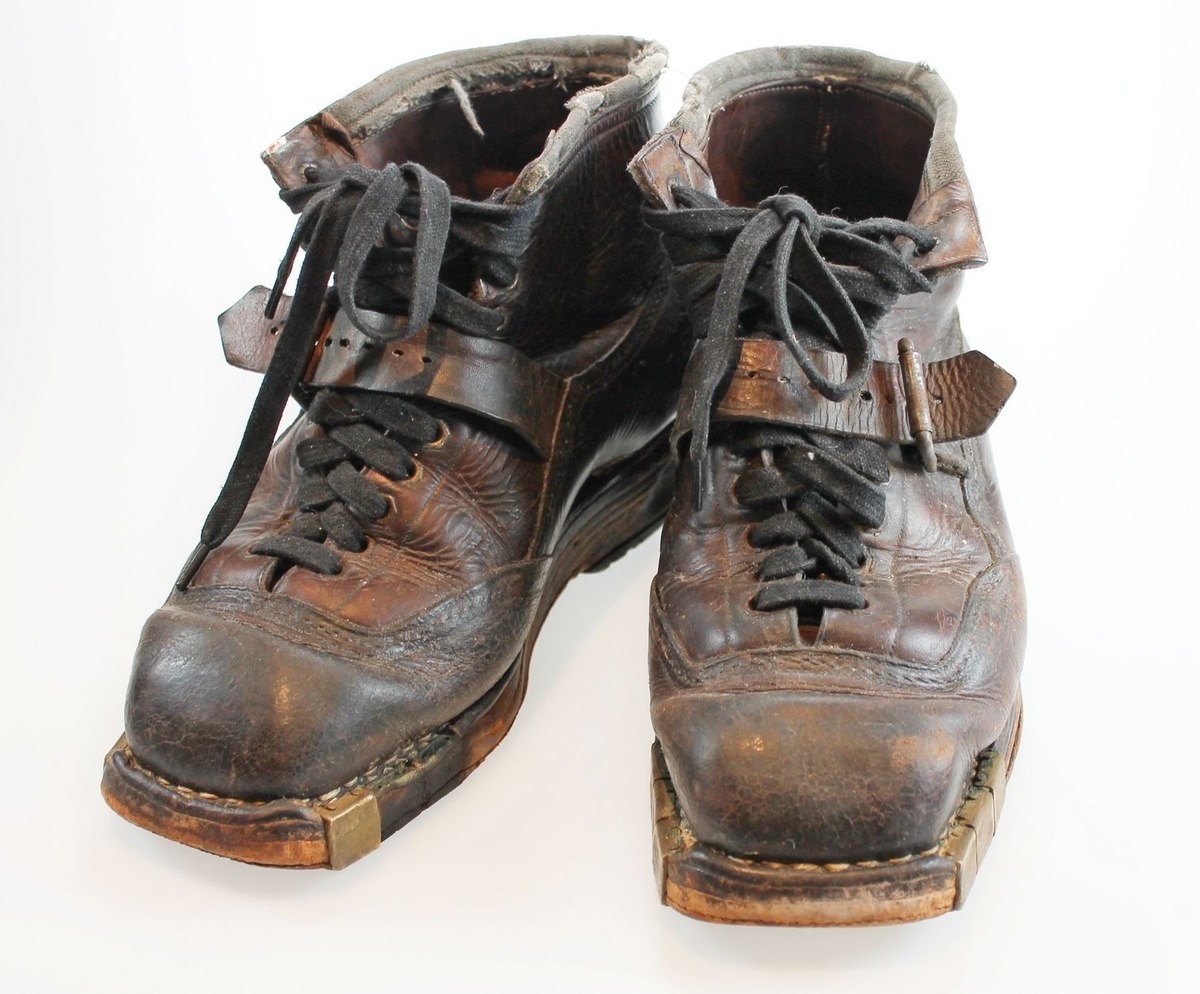 Sko (et par) - Rindal Skimuseum / DigitaltMuseum