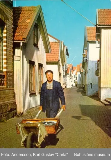 Tryckt text på kortet: "Lysekil: "Kornöbon" Robert Arvidsson ropar ut ...