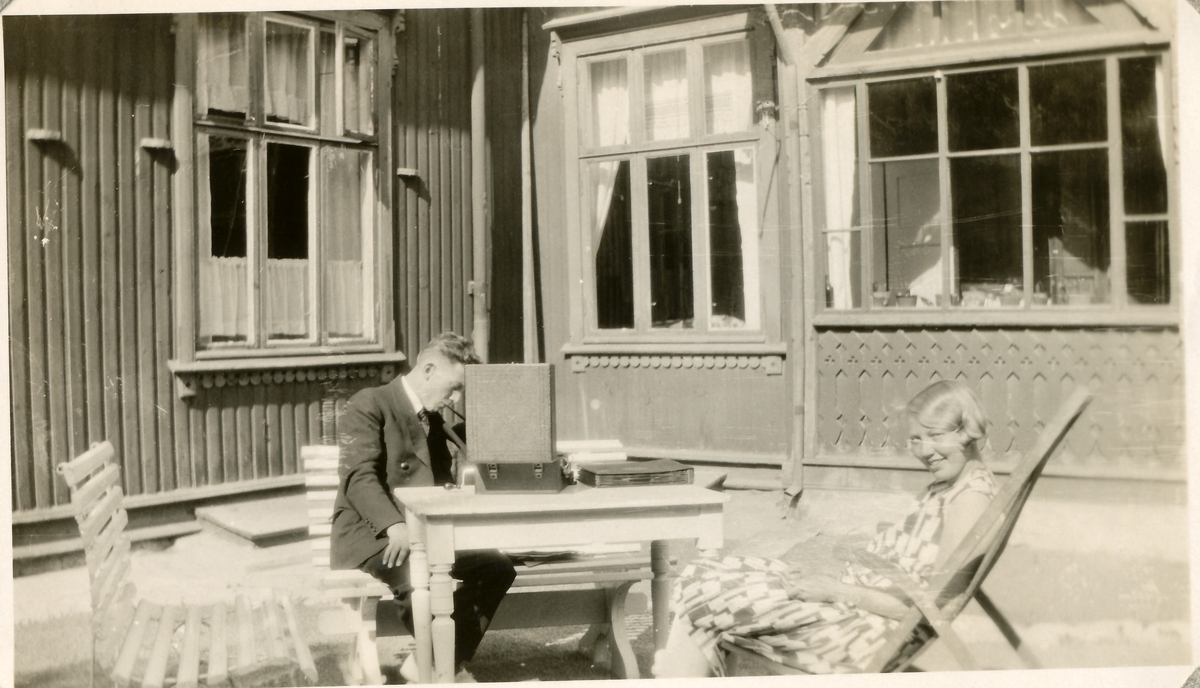 Klokkerholmen, Sandøya, Marie-Louise Christiansen, Brevik apotek ...