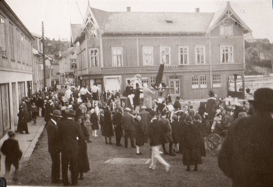 17. mai og andre opptog m.m., Brevik, Telemark, rundt 1932-38 ...