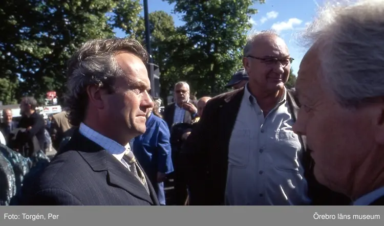 Avtäckning av Ronnie Petersons staty. Fr.v. Clive Chapman?, Tommy ...