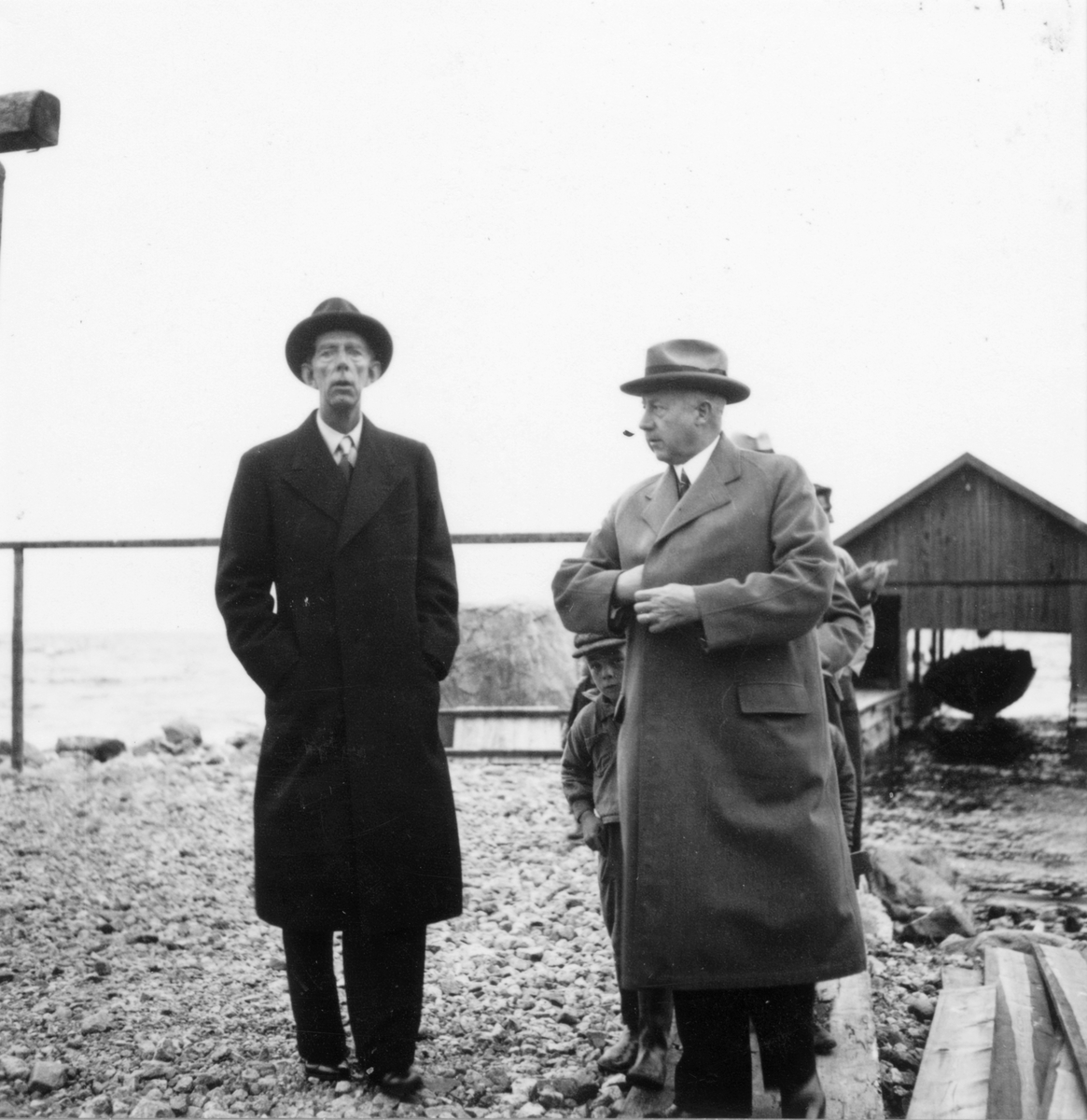 Prins Wilhelm besöker Utvalnäs i samband med sitt Gävlebesök 1938. På ...