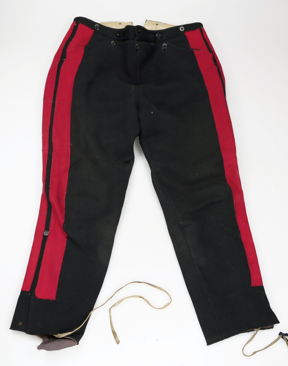 Uniform-bukse - Anno Glomdalsmuseet / DigitaltMuseum