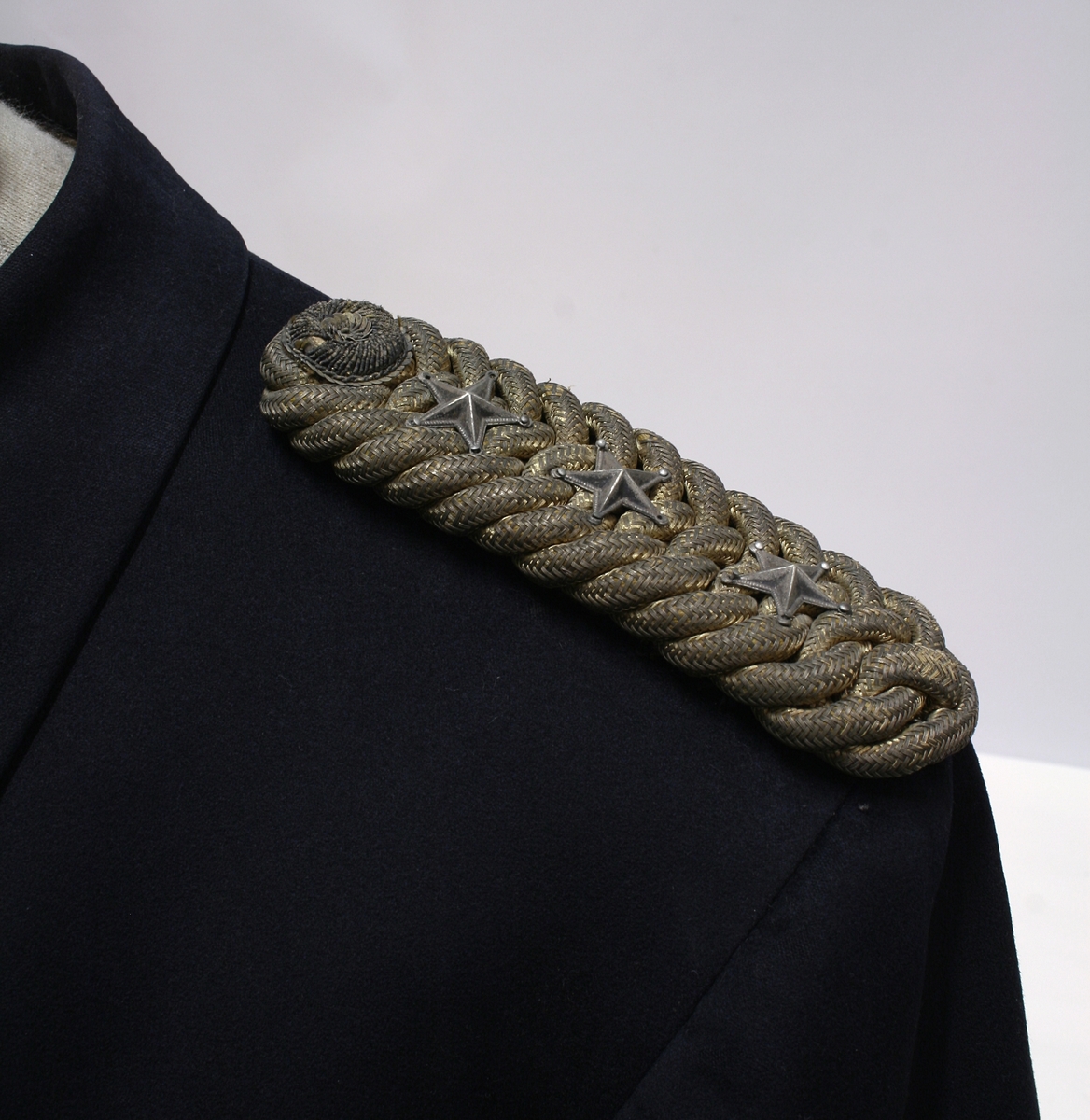 Politiuniform M/1877 - Justismuseet / DigitaltMuseum